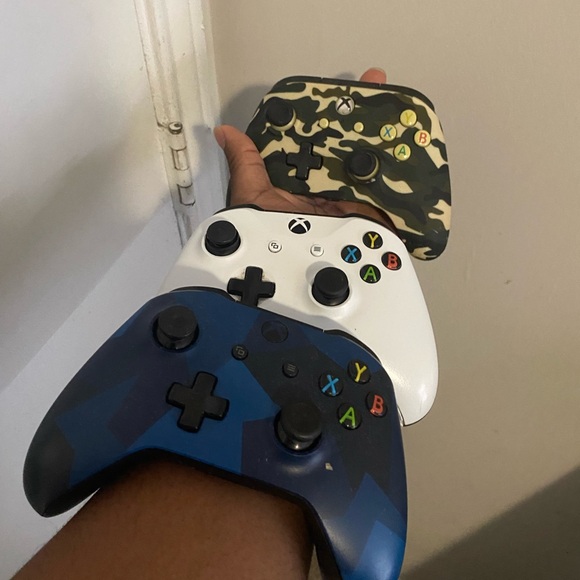 Microsoft | Video Games & Consoles | 3 Xbox Controllers All 3 Work ...